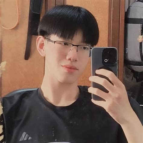 陳嘉 (@chenjia_0212) • Threads, Say more