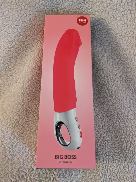 Large and In Charge: Fun Factory Big Boss Review | Elia Winters