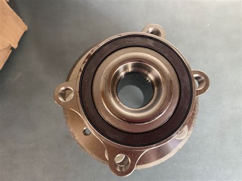 Ford BB5Z1104A Genuine OEM Front Hub & Bearing for sale online | eBay