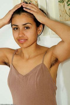 Fitness Blogger Goes a Year Without Shaving to Embrace Natural Beauty in 2025 | Armpit hair ...