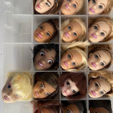 Головы различных кукол типа Barbie, тело Барби / Инструменты и ...