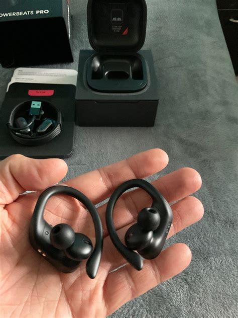 BEATS BY DR. DRE POWERBEATS PRO TOTALLY WIRELESS EARPHONES - AUTHENTIC ...