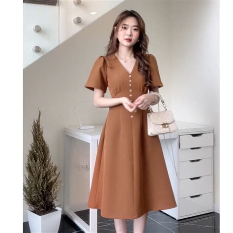 Váy đầm cổ V thiết kế khuy cúc thanh lịch đi chơi, đi làm đi tiệc U&M (V605) | Shopee Việt Nam