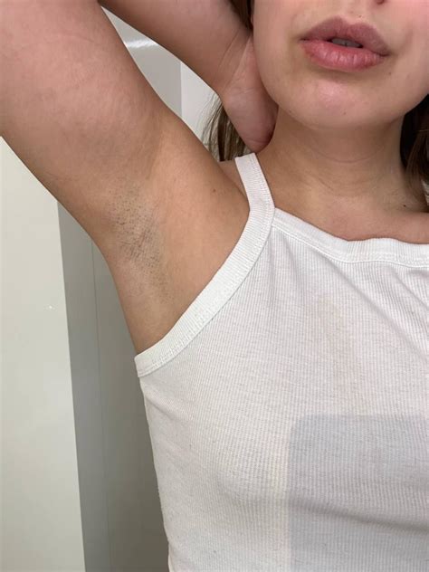 Do you mind if I come to our first date with stubbly armpits or do you like smooth ones? : r ...