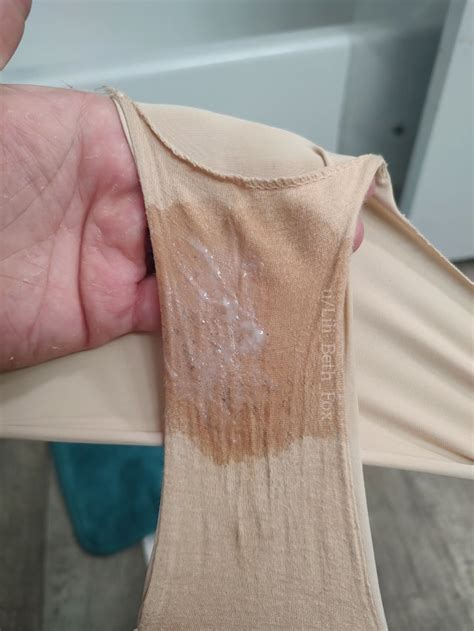 Nude panties soak it all up beautifully : r/wetspot