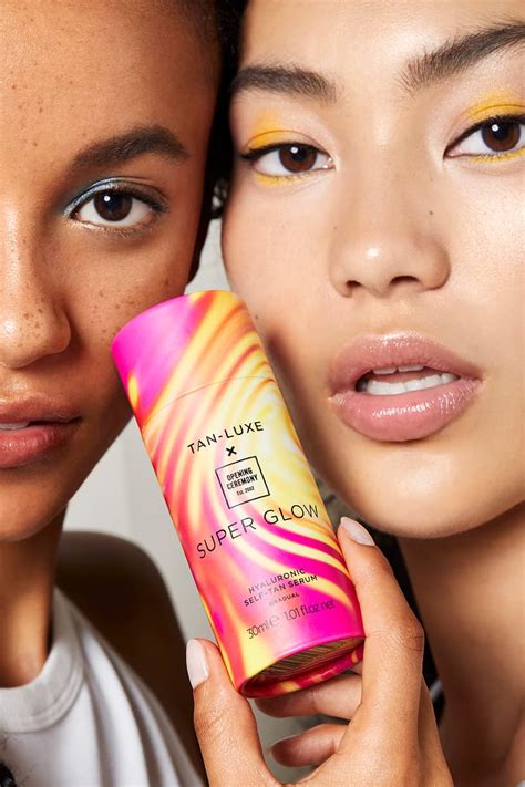 Tan-Luxe Super Glow Hyaluronic Acid Serum Review | Hypebae