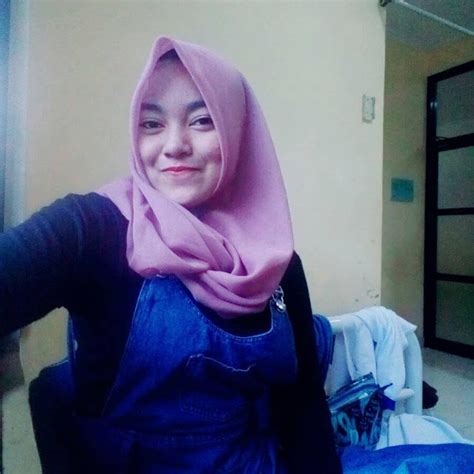 CERITA HOT NIKMATNYA BERCINTA DENGAN ISTRIKU YANG MANIAK SEKS - GILA SEKS TERKINI