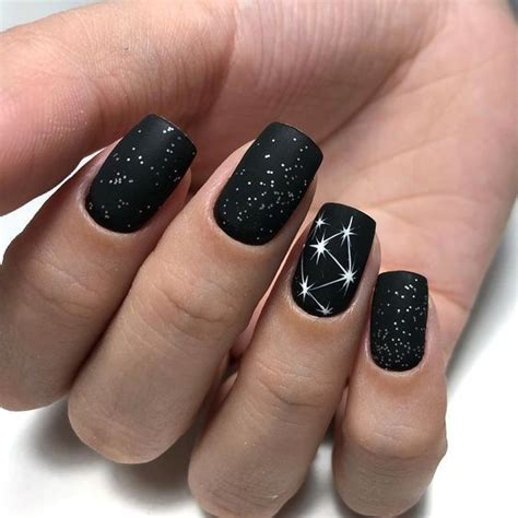 Звездное небо на ногтях фото 32 | Black nail designs, Nail design ...
