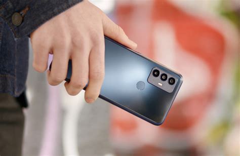 TCL 30 SE Review - The Best Low-Cost Smartphone? | Techxreviews