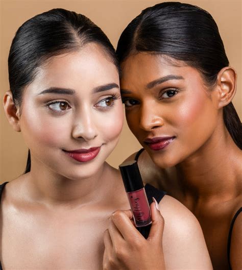Best Lip Gloss for Indian Skin Tone: 6 Versatile Shades – MyHues Cosmetics