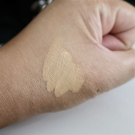 Chanel Ultra Le Teint Foundation in BD31: my new favorite luxury ...