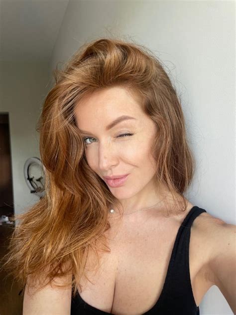 Do you like redhead beauty? : r/RedheadBeauties