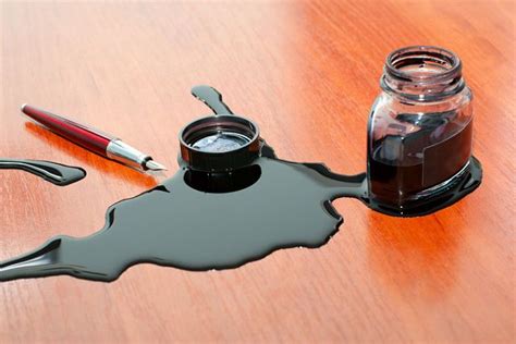 Чем отстирать чернила от ручки с одежды – несколько способов