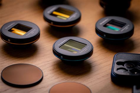 A Basic Guide to Anamorphic Lenses in Filmmaking - Freewell Gear Blog