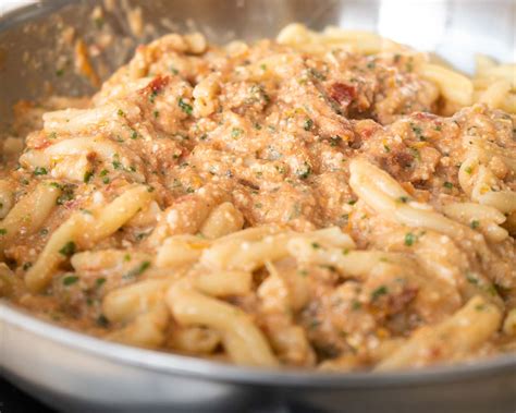 Casarecce With Pesto Alla Siciliana – LA MANO