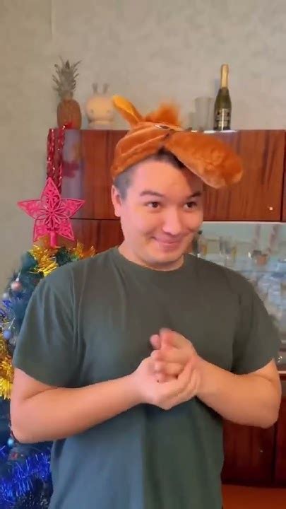 БАТЯ И ДЕД МОРОЗ 😂 #shorts - YouTube