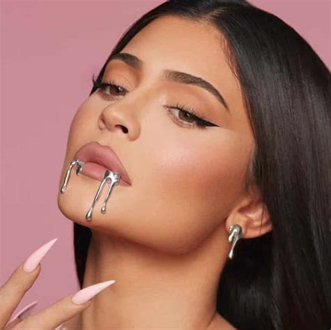 Kylie Cosmetics Review - Must Read This Before Buying