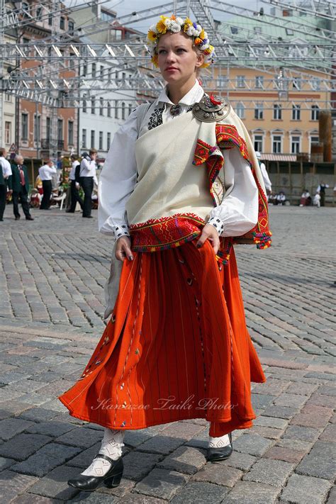 Dziesmu svētki 2008 | Folk costume, Latvia, Balti