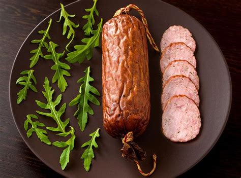 Немецкие колбасы и другие мясные деликатесы