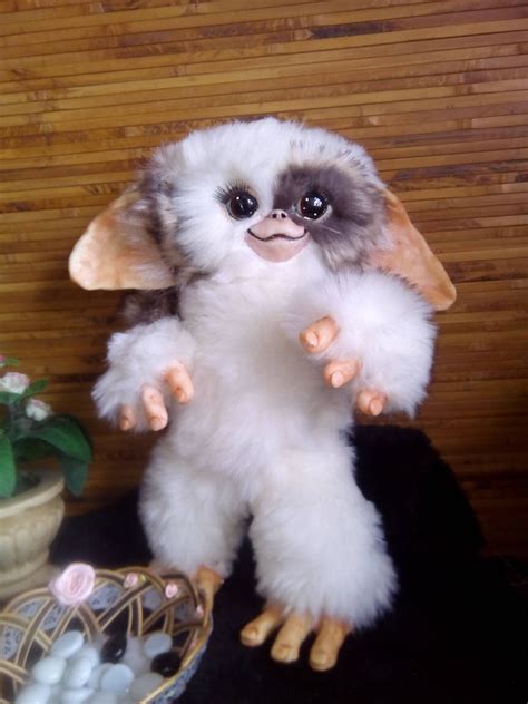 Gizmo Mogwai Critter | Etsy