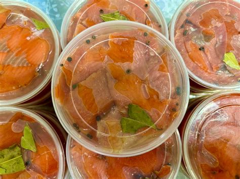 Нерка в масле (пресерва) — «Мясорубка Кубань». Мясо и продукты в Краснодаре