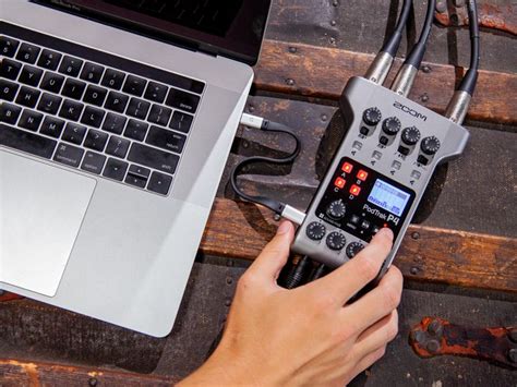 Zoom P4 PodTrak - ZOOM Europe