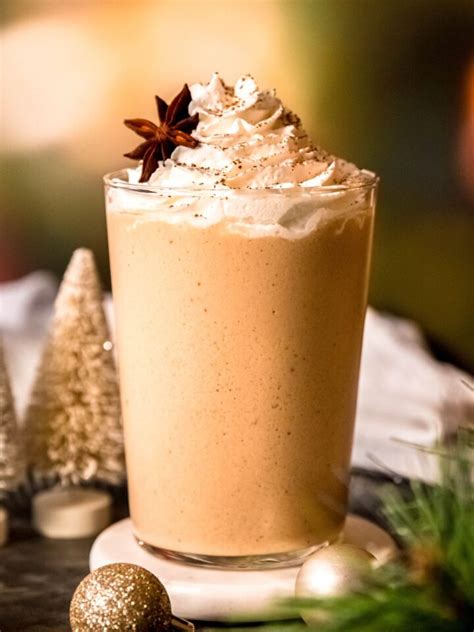 Raspberry Cream Cold Brew (Starbucks Copycat) - coffeecopycat.com