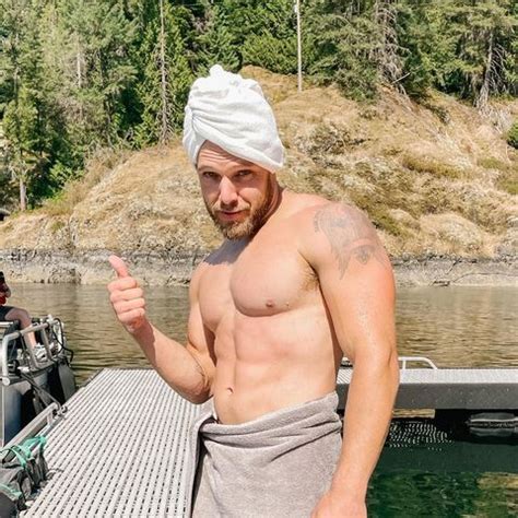 Max Thieriot (@maxthieriot) • Instagram photos and videos | Serien, Neue wege