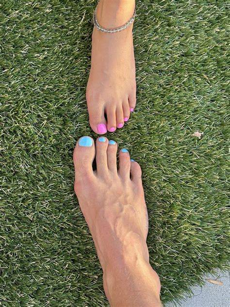 Cami Strella on Twitter: "Who wants to suck me + @TheLevLieben’s toes? 😏 https://t.co/v8VQIPzvt3 ...