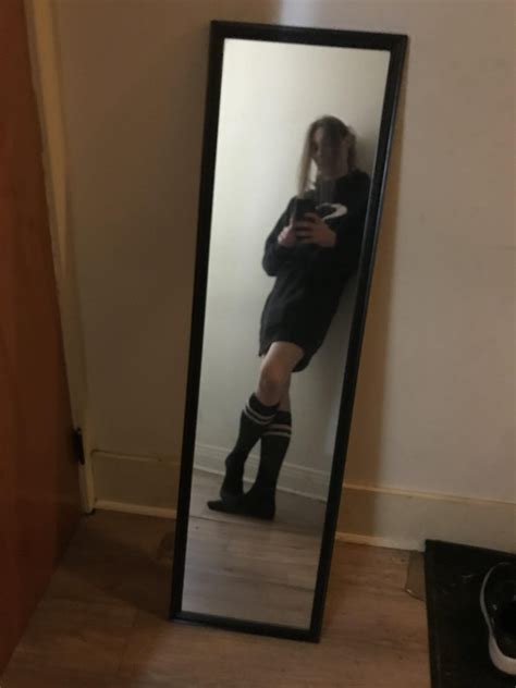 My first time dressing up : r/FemboyFashion