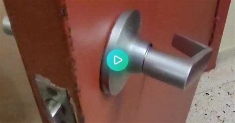 How to fix this doorknob? : r/Locksmith