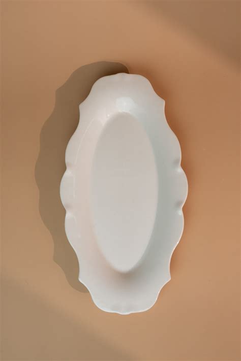 Овальне блюдо біле - ART-Hall ceramics / Ukraine ceramics