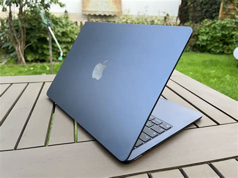 Apple MacBook Air (2022) im Test: Starkes Redesign mit M2-Chip - Seite 2